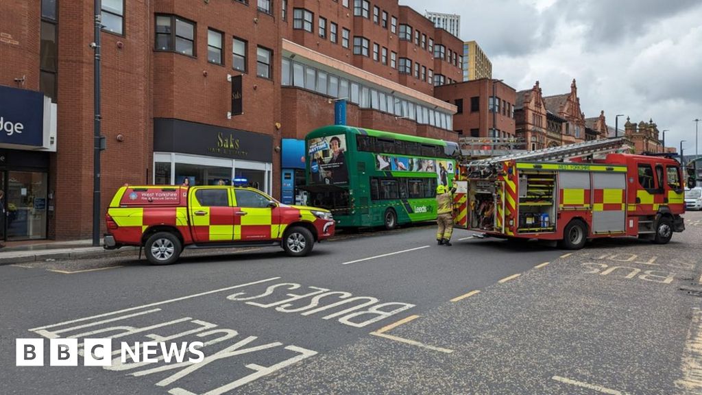 Police probe 'malicious' Leeds city centre bus fire