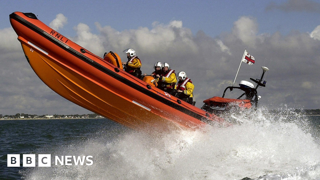 RNLI Aldeburgh lifeboat changes condemned by Therese Coffey MP - BBC News
