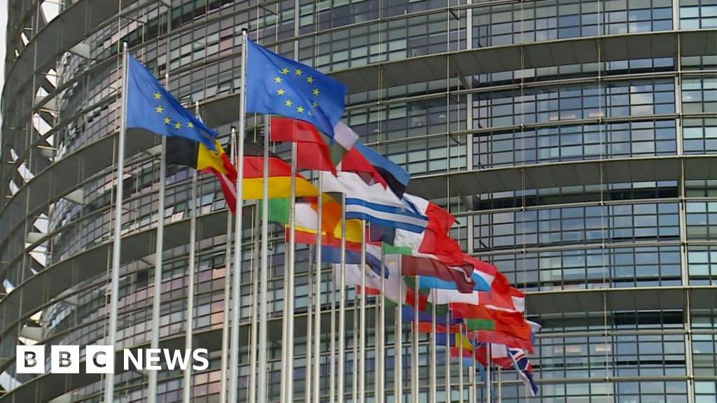 BBC Reporting Scotland: EU Referendum debate - BBC News