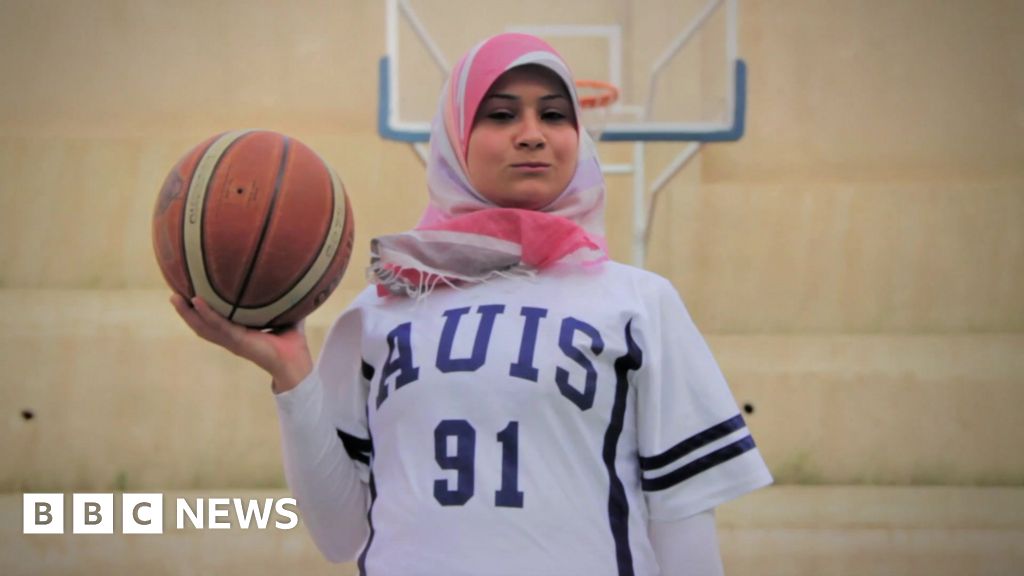 New Islam TV service launching in UK - BBC News