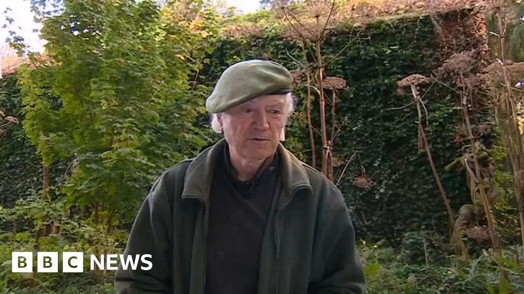 Norfolk farmer Tony Martin faces no charges over firearms arrest - BBC News