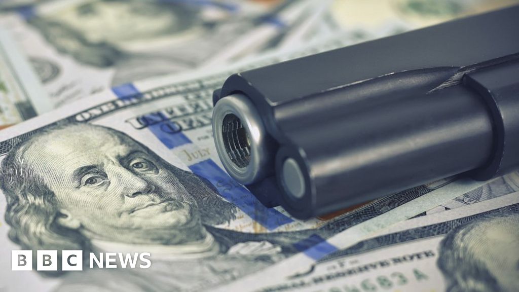 Is Facebook doing enough to stop private gun sales? - BBC News