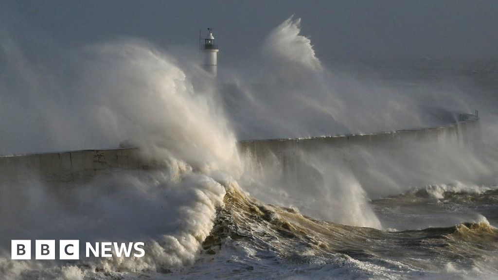 How Storm Isha and other UK storms get their names - BBC News