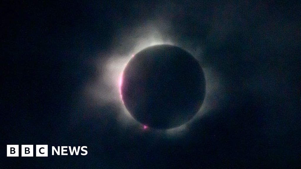 Eclipse: BBC Wales' Sabrina Lee travels to US for phenomenon