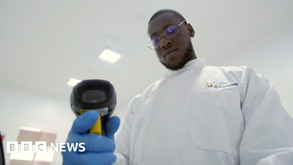 Using technology to explore African genetics - BBC News