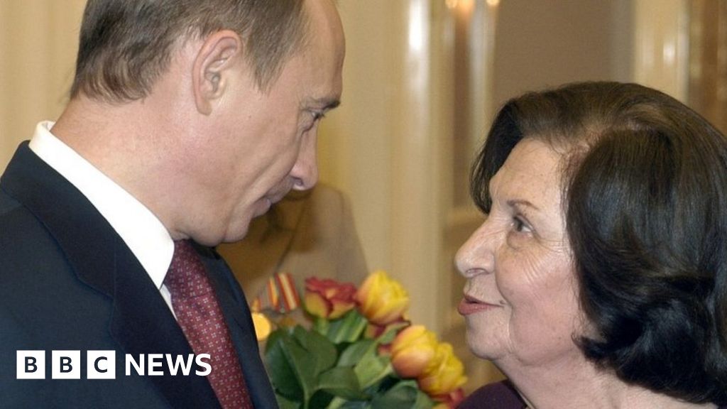 Goar Vartanyan: Russian spy who 'changed history' dies at 93