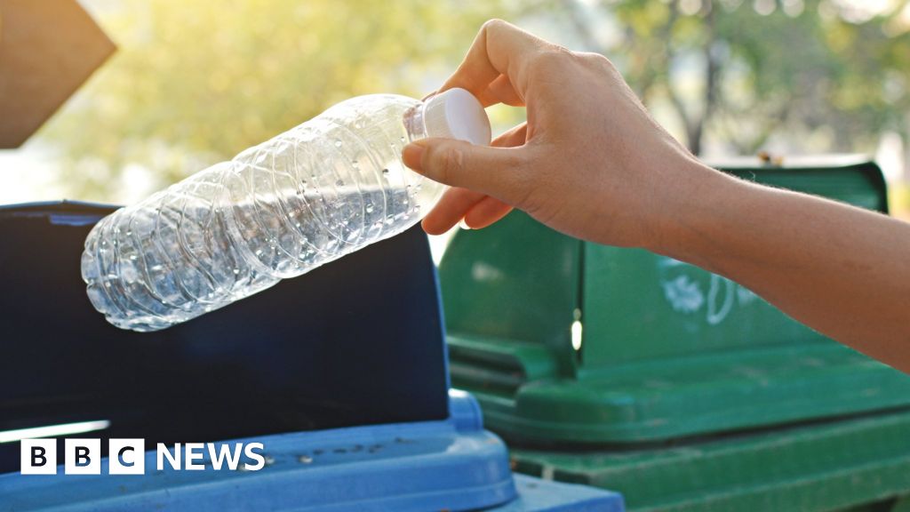 Use of recycling bring banks decreases in Guernsey - BBC News