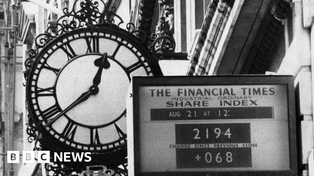 How the Financial Times has rolled with the times - BBC News