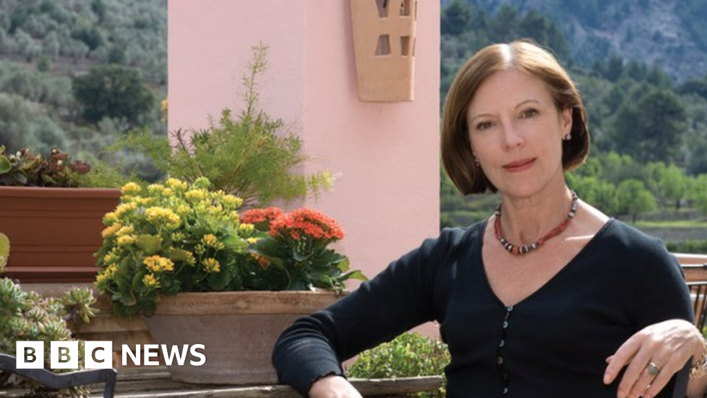 Sue Lloyd-Roberts, BBC journalist, dies - BBC News