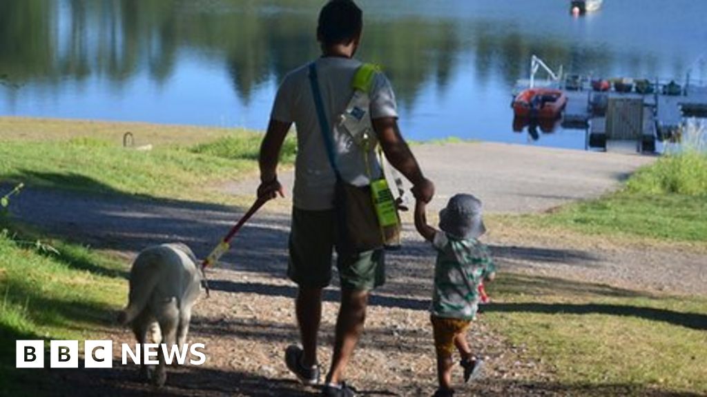 Blind dad: 'Parents should talk to me, not about me' - BBC News