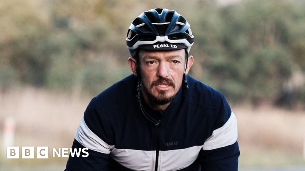 British endurance cyclist Mike Hall killed in road race - BBC News