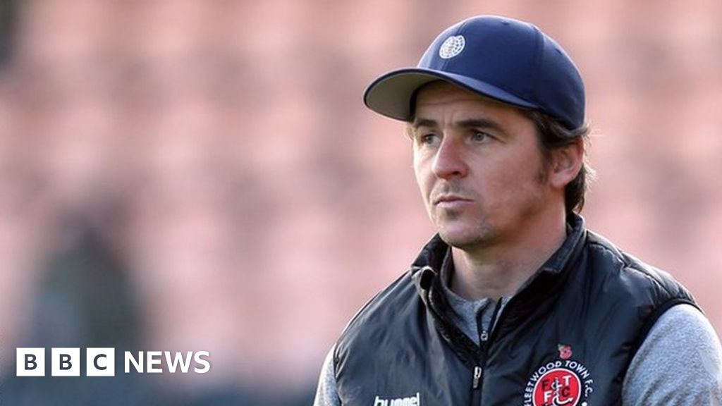 Joey Barton assault trial delayed by a year by Covid-19 - BBC News