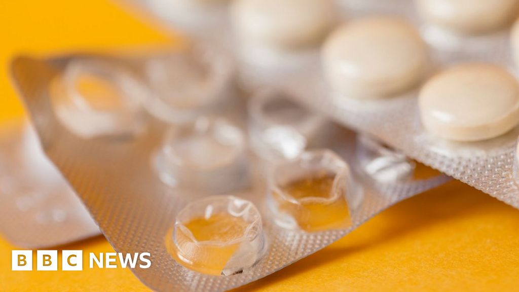 Suspected Tramadol tablets found on Cloughey beach - BBC News