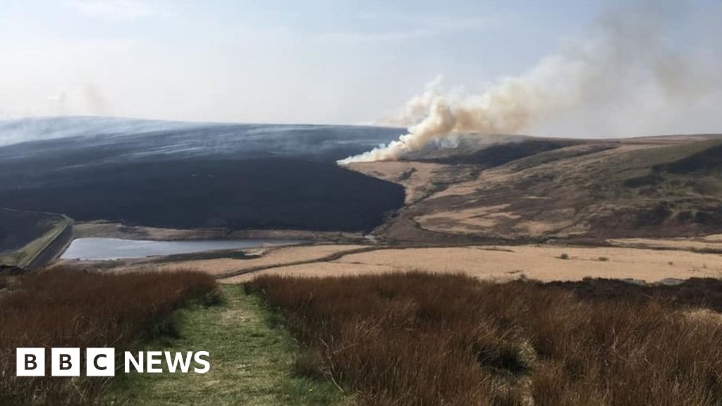 Marsden Moor fire: Cost to National Trust set to top £500,000 - BBC News