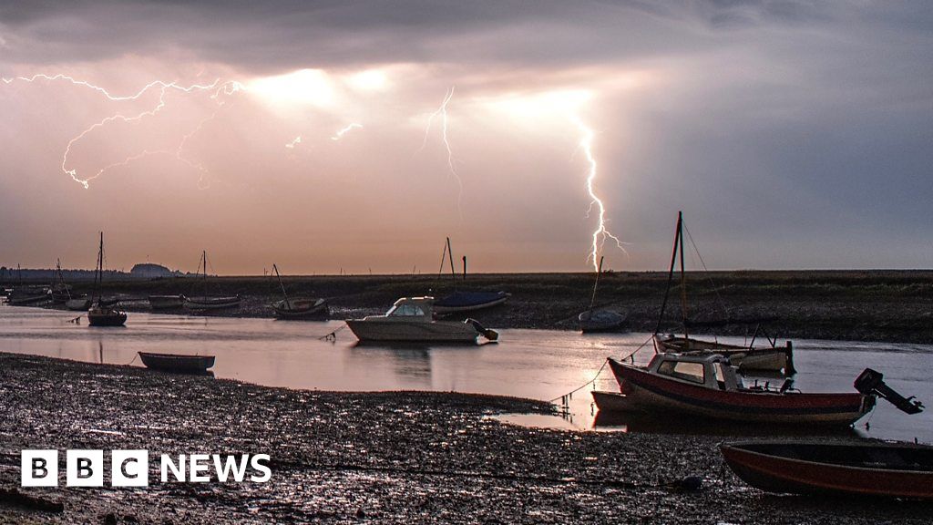 In pictures: East of England hit by up to 22,000 lightning strikes ...