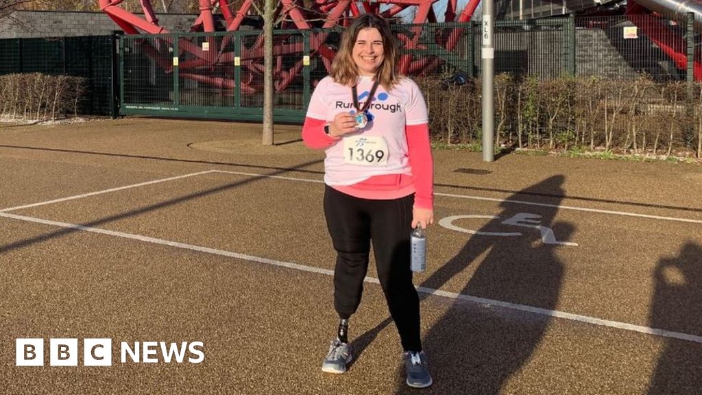 'Why I chose to have my leg amputated' - BBC News