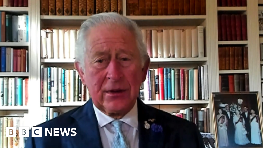 Prince Charles leads tributes to police officers killed on duty - BBC News