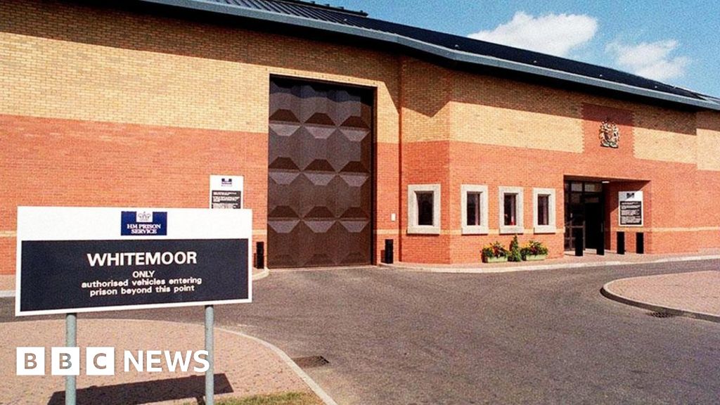 Prisoner held in segregation for two-and-a-half years - BBC News
