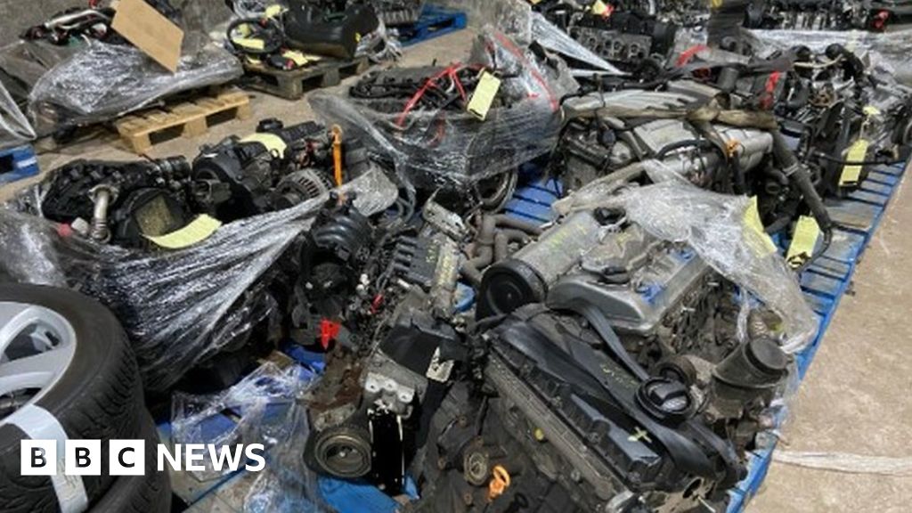 Scunthorpe gang jailed over £1.2m 'chop shop' racket