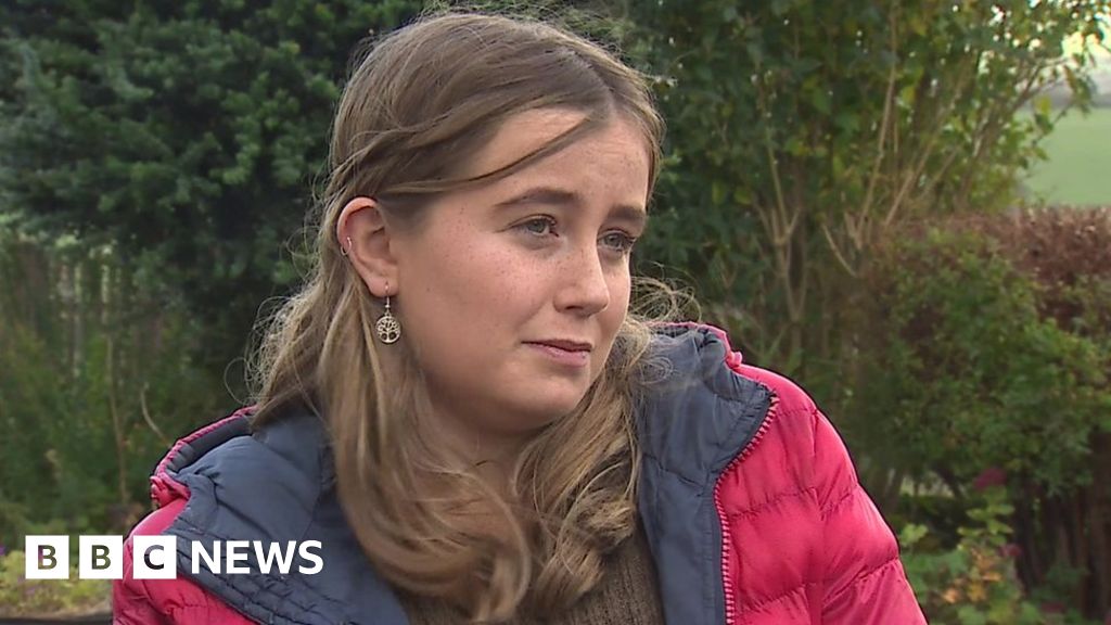 Covid-19: Mali Elwy's kidney transplant postponed twice - BBC News