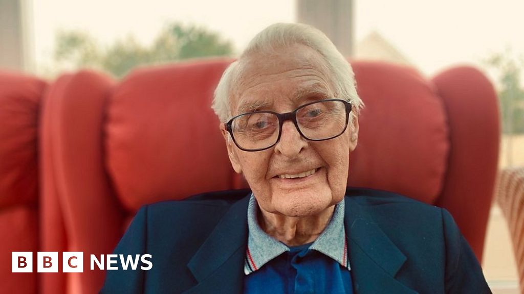 D-Day: Veteran Jack Rhodes recalls German sniper ordeal