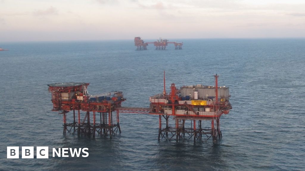 Shutdown at UK's largest gas facility - BBC News