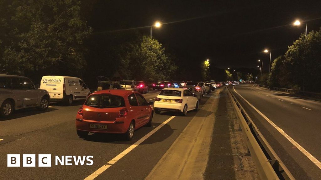 Boreham A12 crash leads to long delays - BBC News