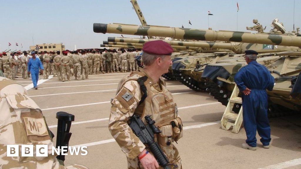 A commander's story: Loss and frustration in Iraq - BBC News