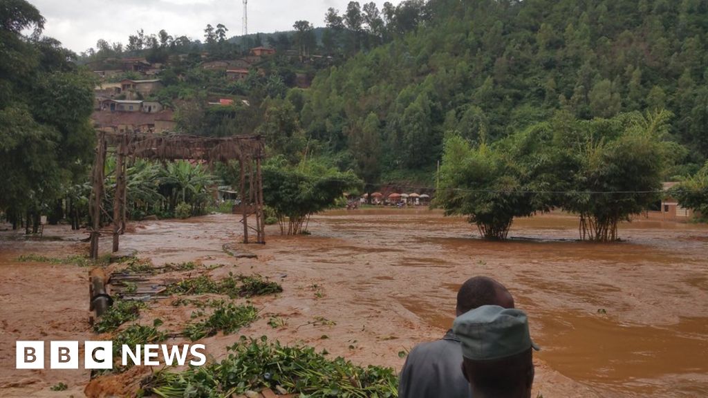 Rwanda landslides after heavy rain bring 2018 death toll to 200 - BBC News