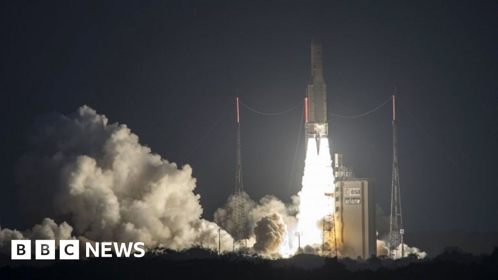 Spaceport protest delays rocket launch in French Guiana - BBC News