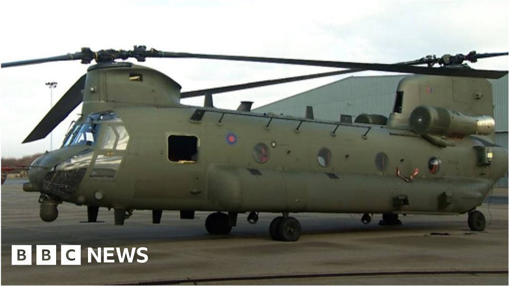 RAF Odiham Chinook helicopter crews train on new £53m simulator - BBC News