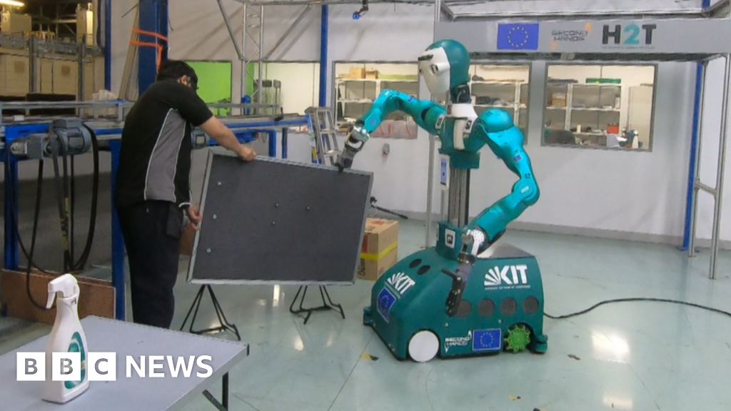 The robot assistant that can guess what you want - BBC News