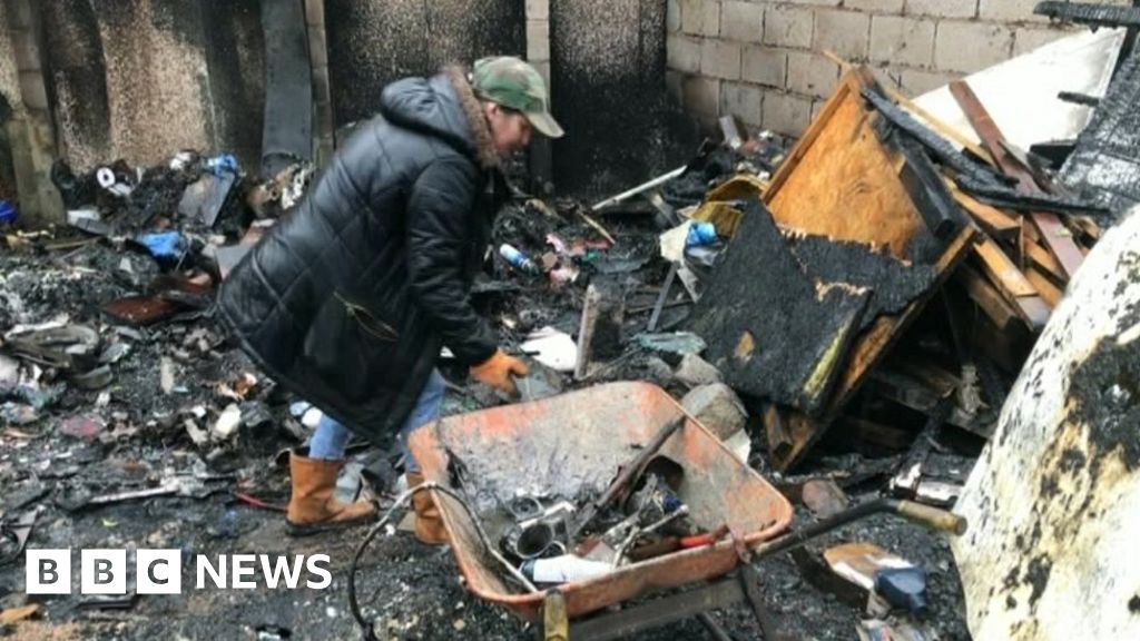 Fire-hit Leeds family helped by neighbours' online fundraising - BBC News
