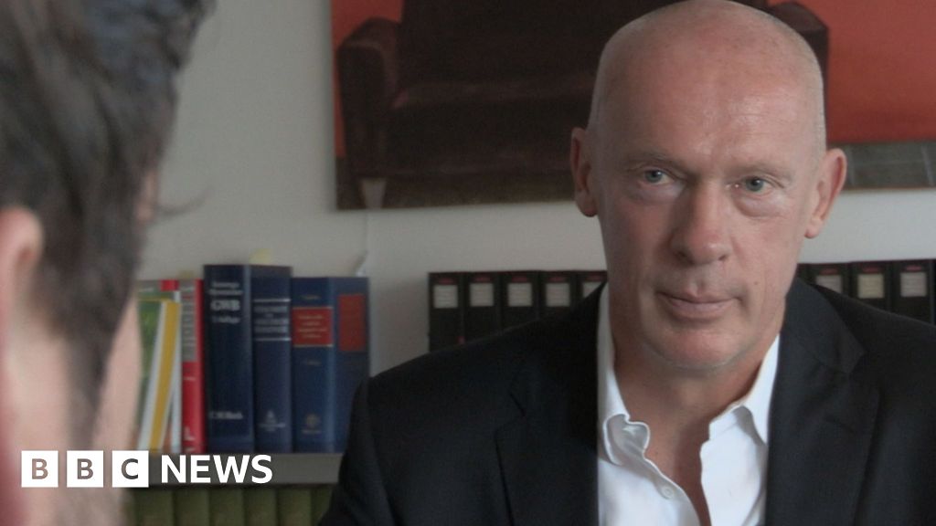 The lawyer who takes on Facebook over free speech - BBC News