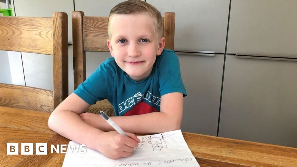 Birmingham boy tells a joke a day during lockdown - BBC News