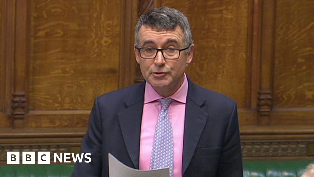 Tory MP Bernard Jenkin: Government at rotten heart of EU - BBC News