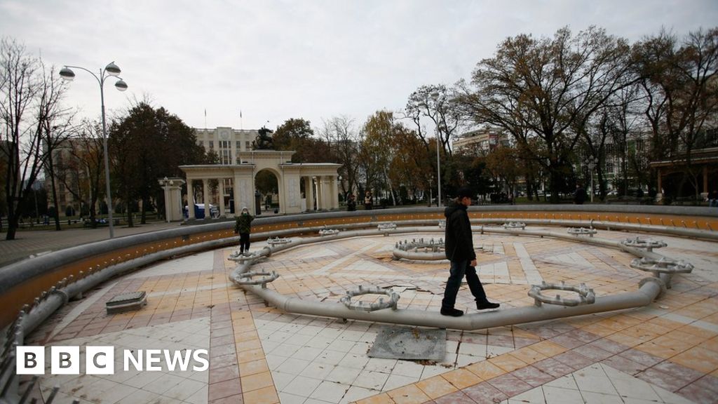 'Cannibal couple' in Russia admitted killing 30 - reports