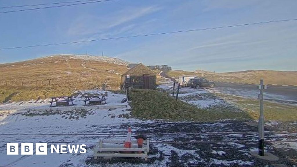 Isle of Man Mountain Road reopens after snow and ice closure Isle of Man Mountain Road reopens after snow and ice closure