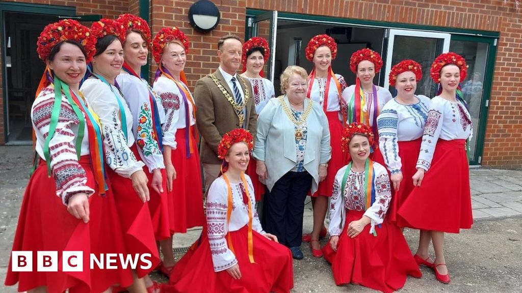 Gloucester festival celebrates Ukrainian culture - BBC News