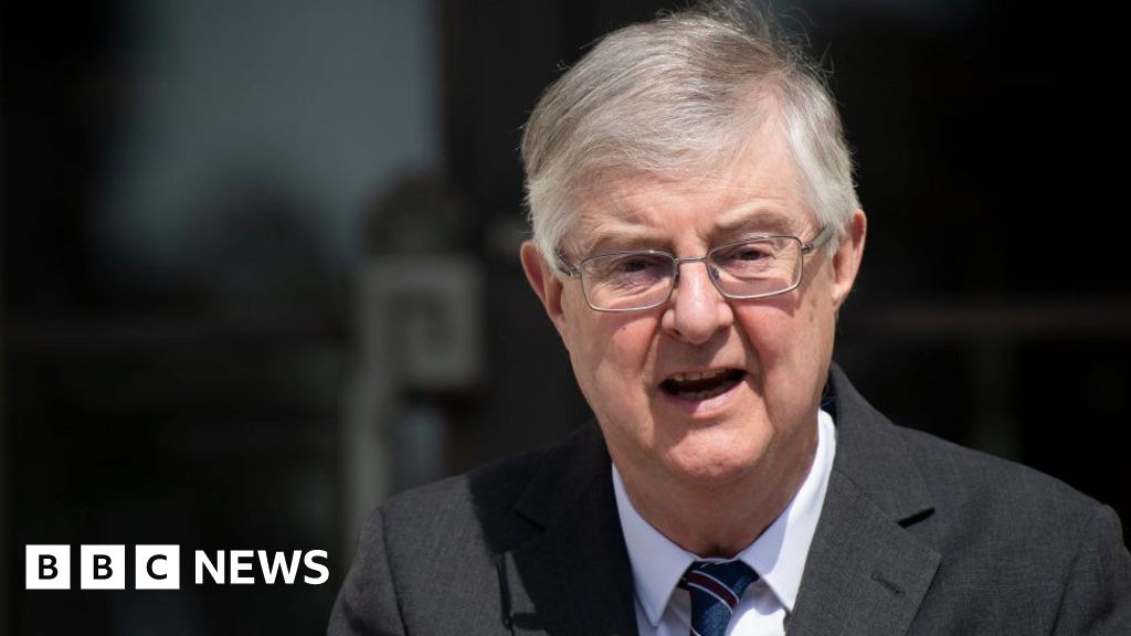 Coronavirus: Wales resisting 'loud demands' to end lockdown caution ...