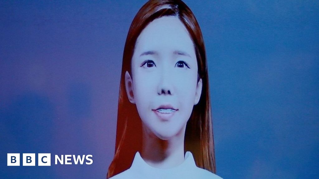 App creates selfies with avatars of dead relatives - BBC News