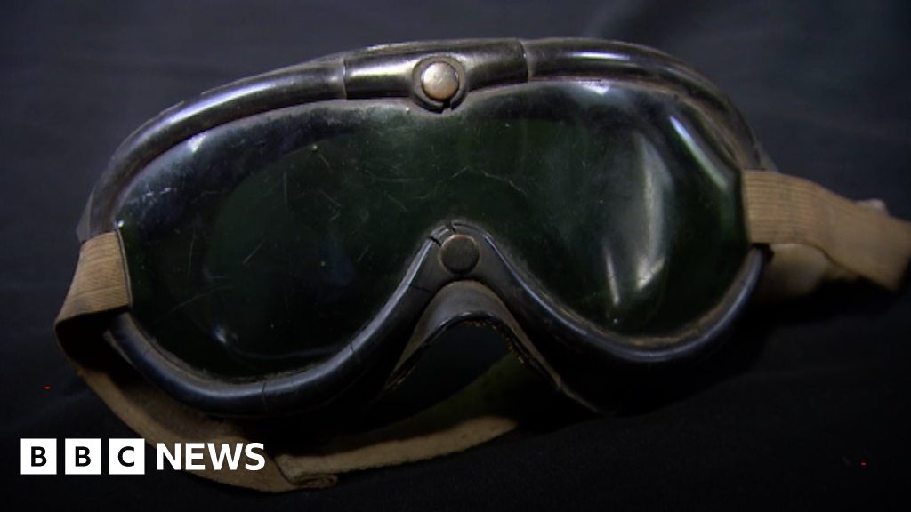 WW2 crash survivor 'delighted' after goggles found