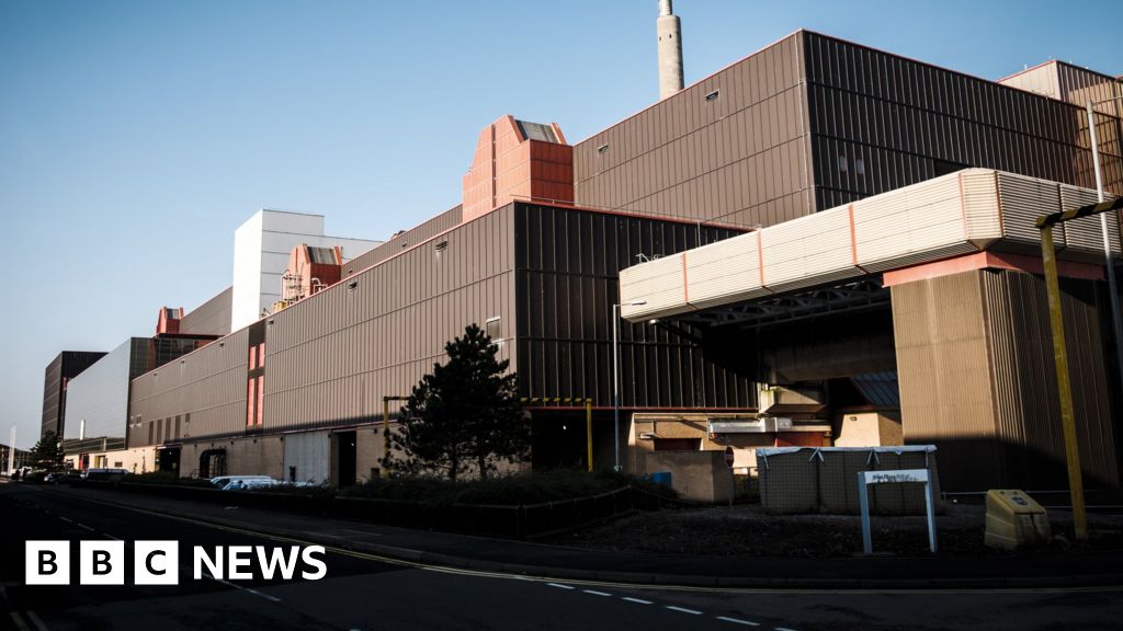 Commercial nuclear reprocessing ends at Sellafield site - BBC News