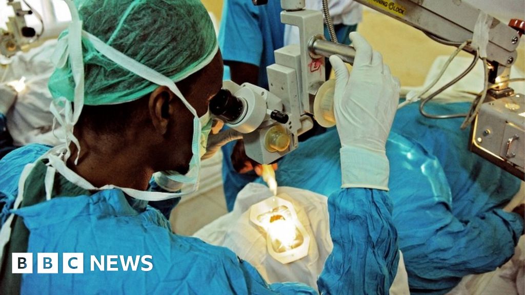 'Twice as many die' in Africa after surgery - BBC News
