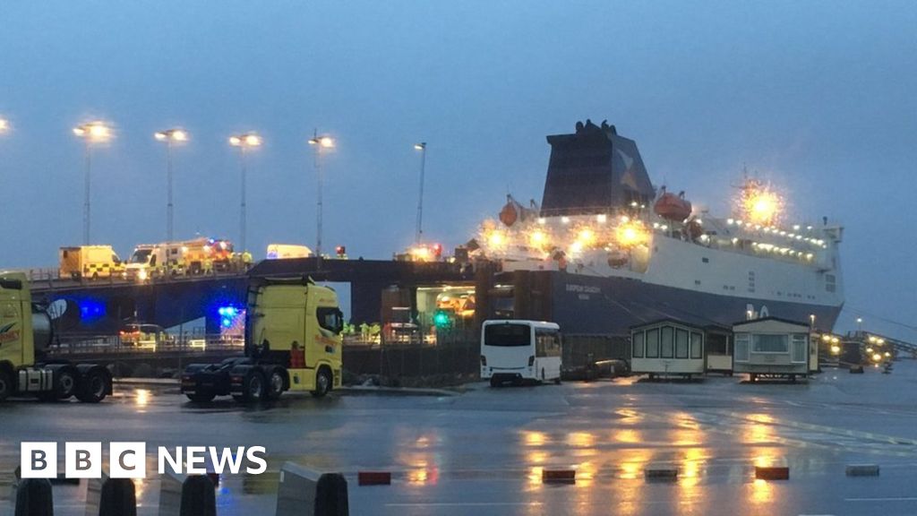 'Major incident' declared on Larne to Cairnryan ferry - BBC News