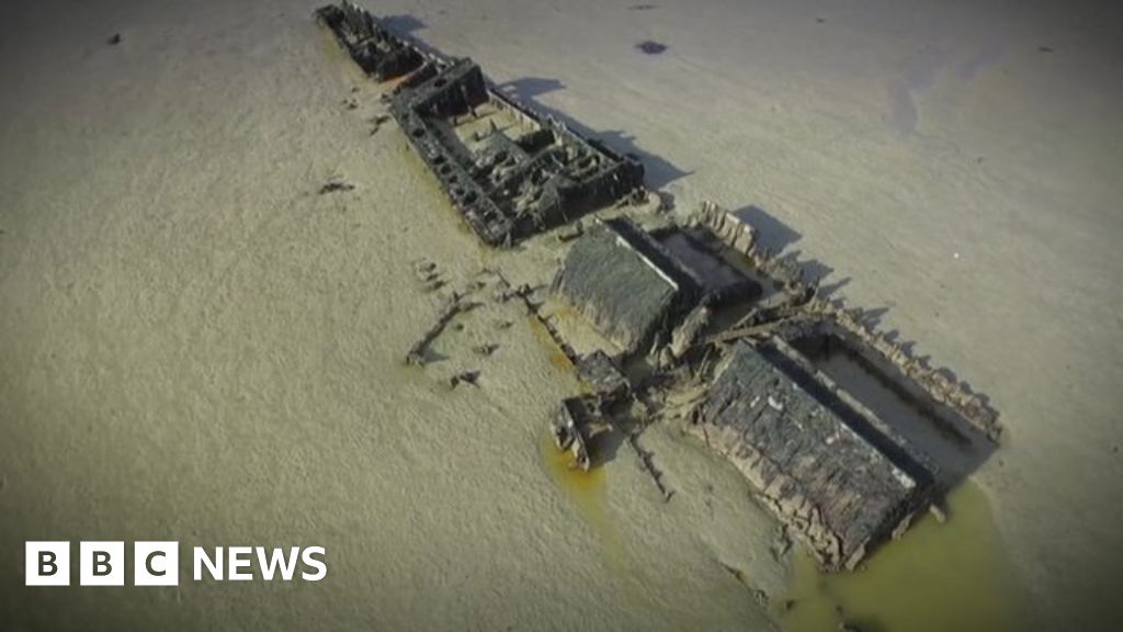 Remains of WW1 German ships found in Portsmouth - BBC News