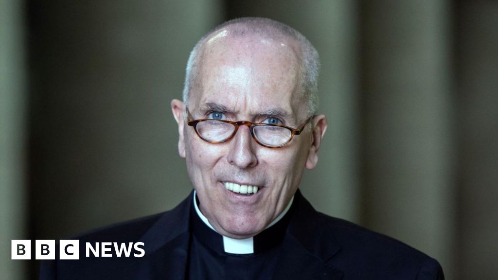 New Catholic bishop for East Anglia ordained in Norwich - BBC News