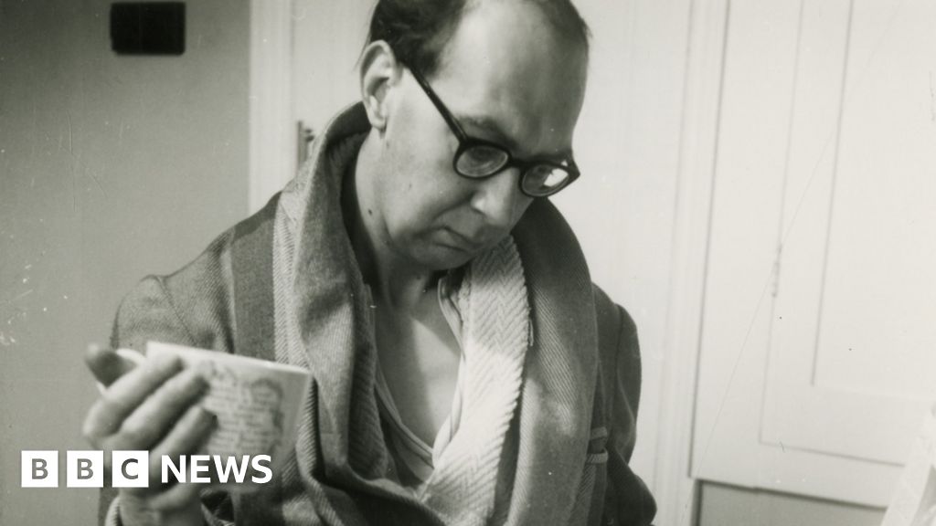 Poet and selfie pioneer: Philip Larkin's photographs offer 'a new ...