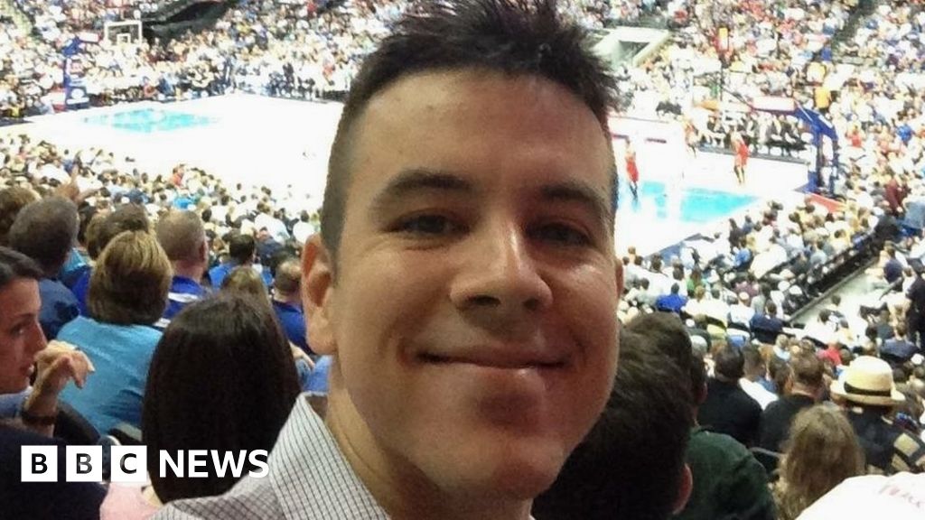 'I'm one of the young voters who backed Donald Trump' - BBC News