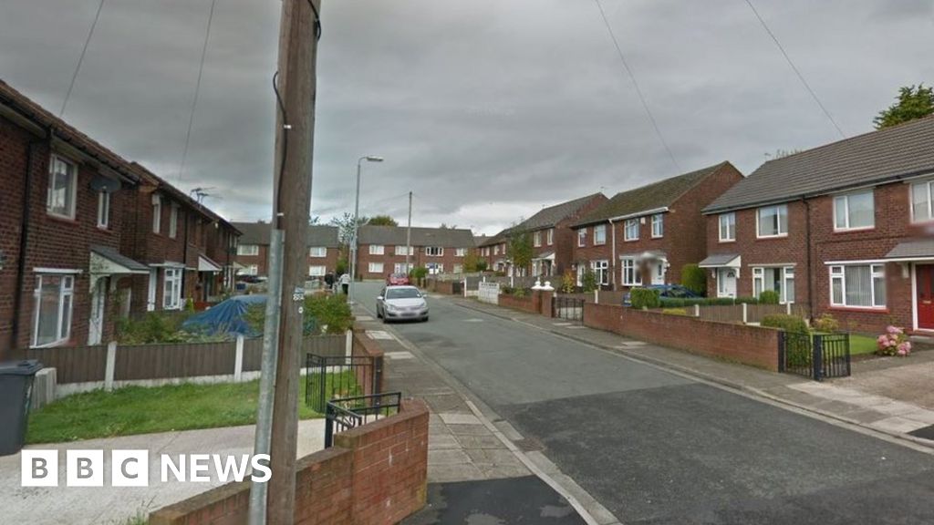 Wigan body find: Man released without charge - BBC News